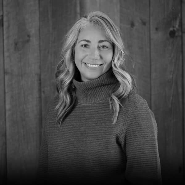 Lisa Yates - The Pinnacle Companies